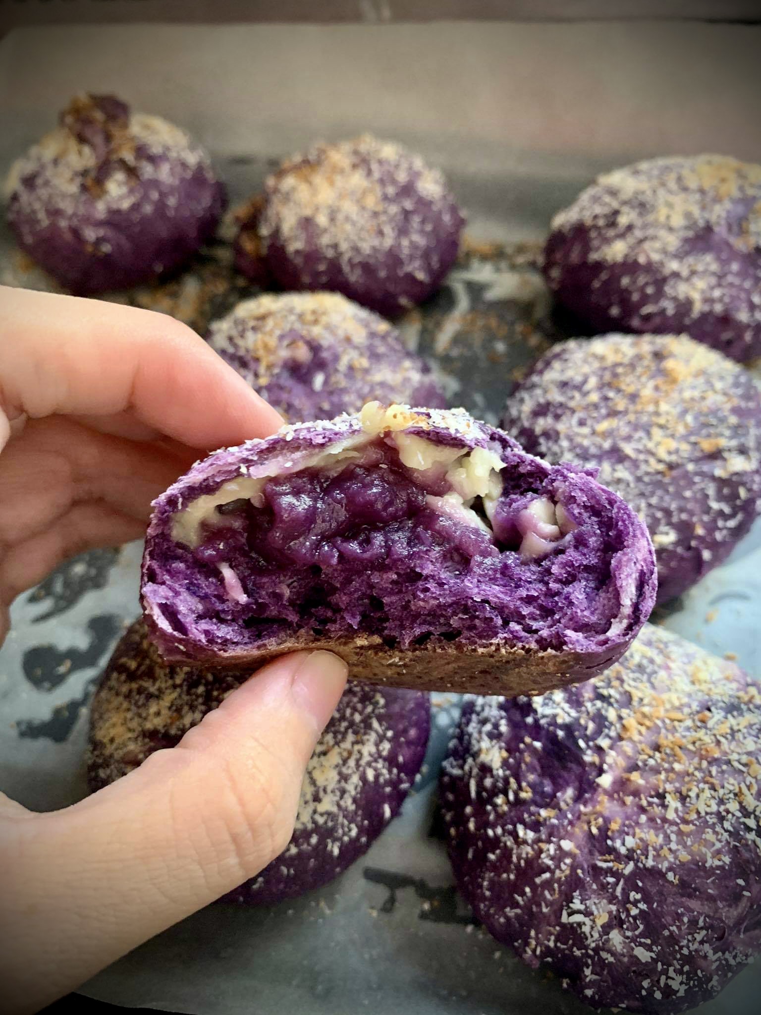 Slice Cakes & Pastries